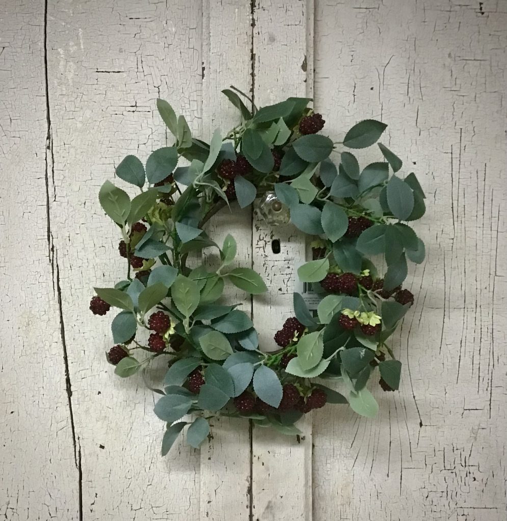 Burgundy Raspberry Wreath 6" – Warm Glow